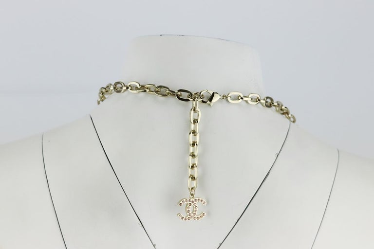 Chanel 2017 Cc Detailed Crystal Embellished Medalion Chain Necklace For ...