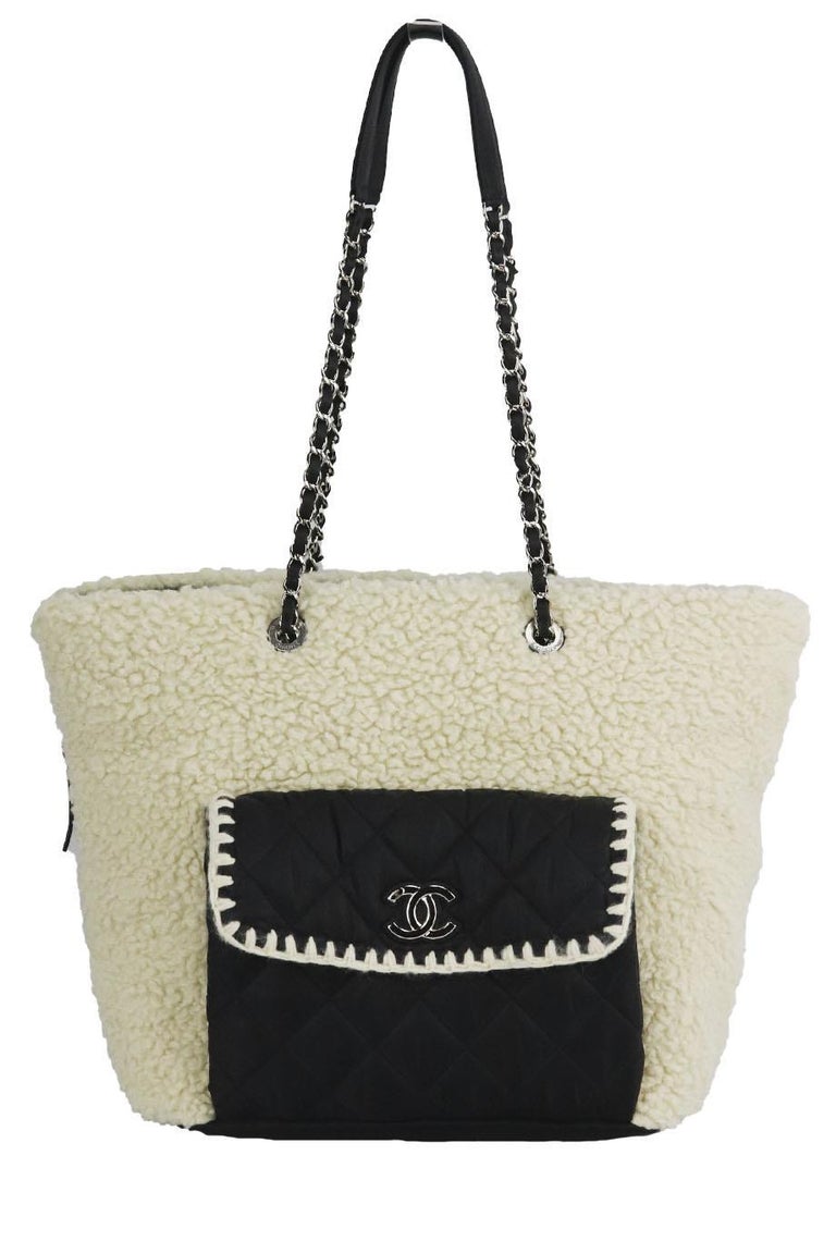 Chanel 2018 Coco Neige Large Shearling And Quilted Nylon Tote Bag For ...