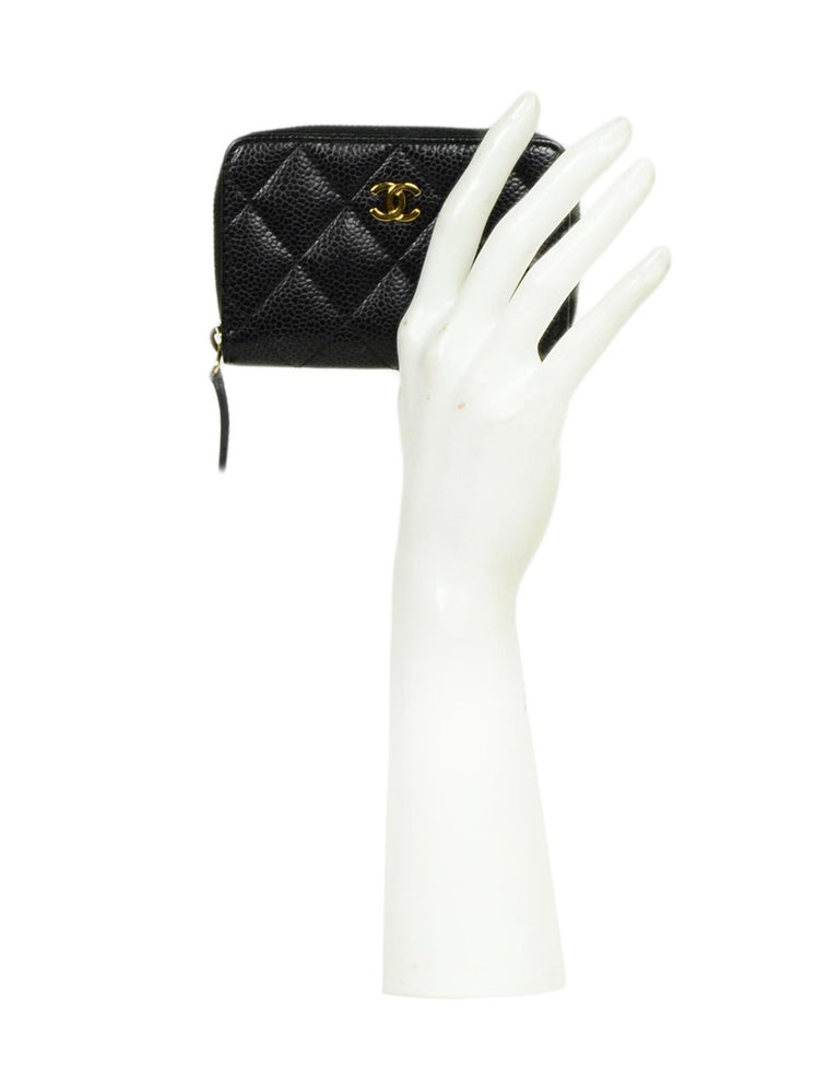 Chanel 2019 Black Caviar Quilted Zip Card Holder Wallet For Sale at 1stDibs