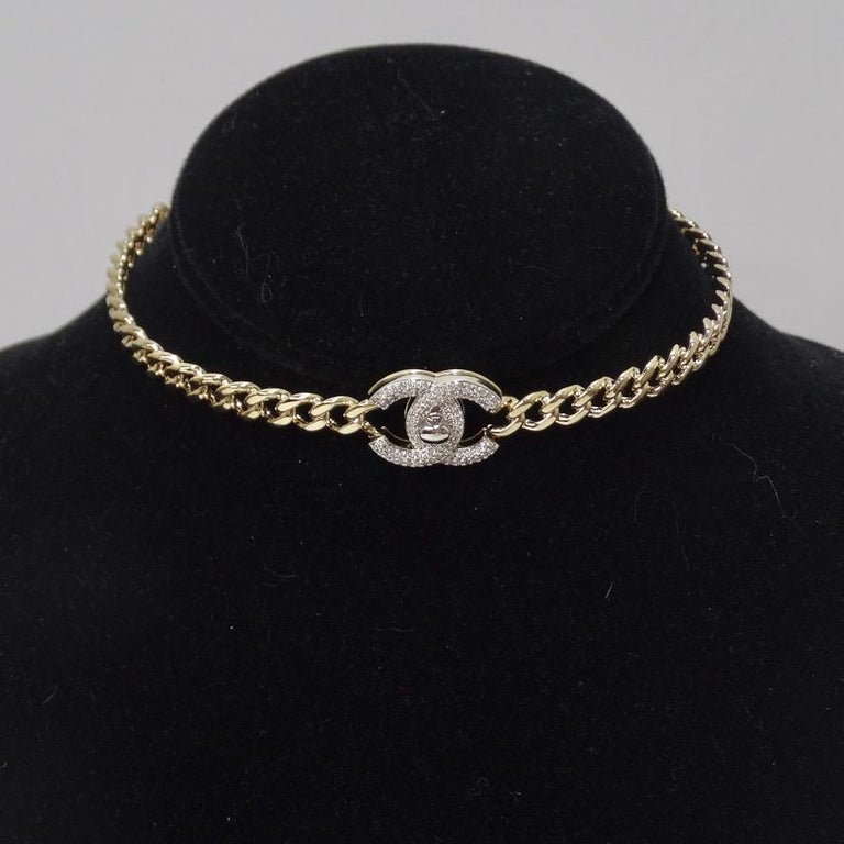 Chanel 2022 Strass Interlocking 'C' Turn Lock Choker For Sale at 1stDibs