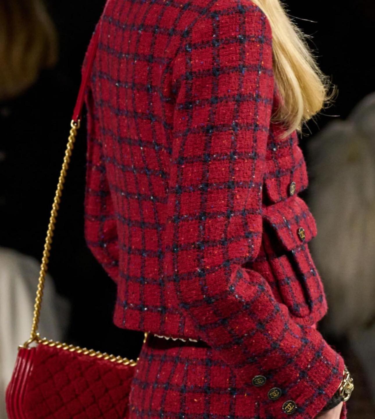 Chanel 22K Runway Tweed Jacket For Sale at 1stDibs