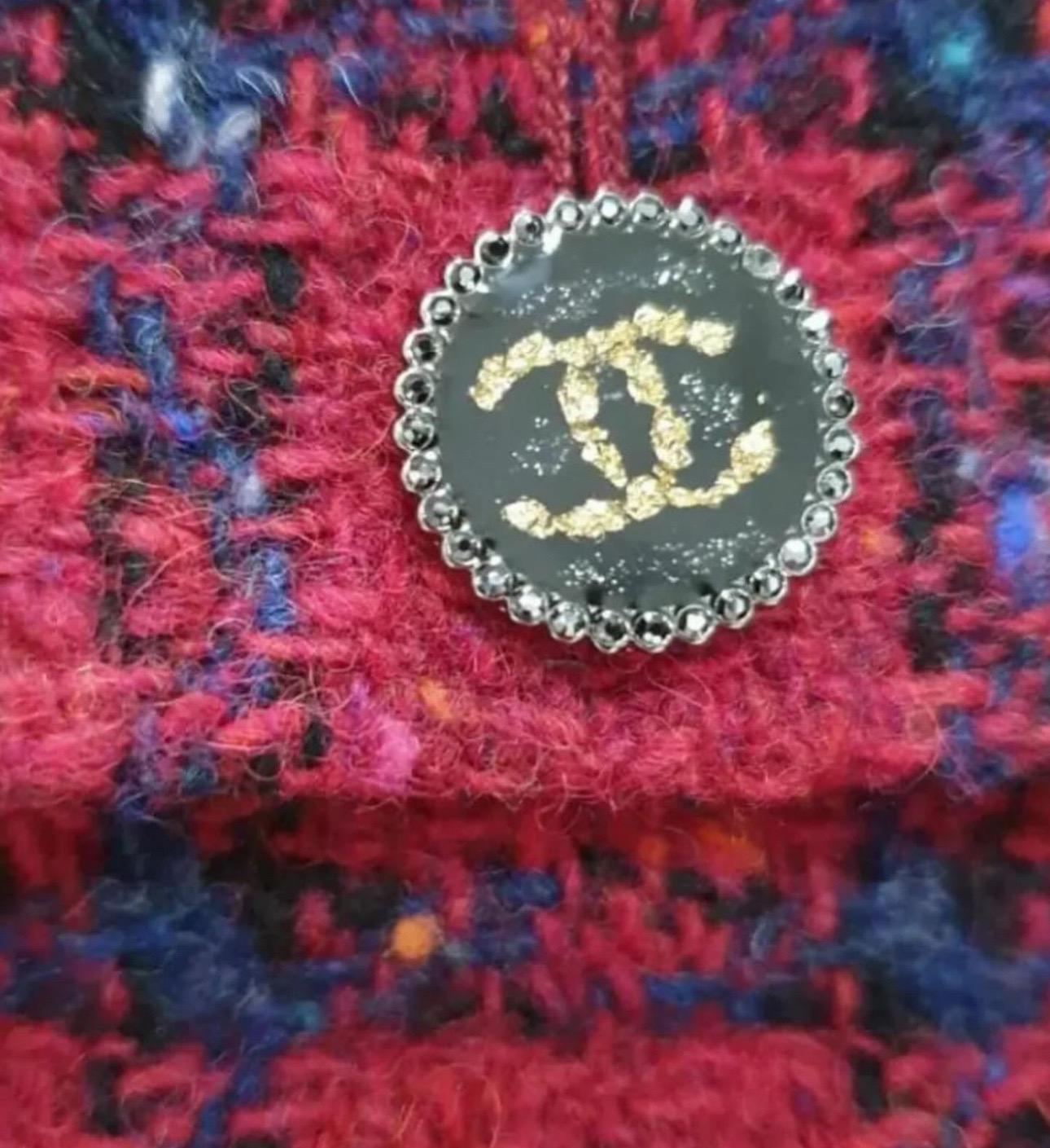 Chanel 22K Runway Tweed Jacket For Sale at 1stDibs