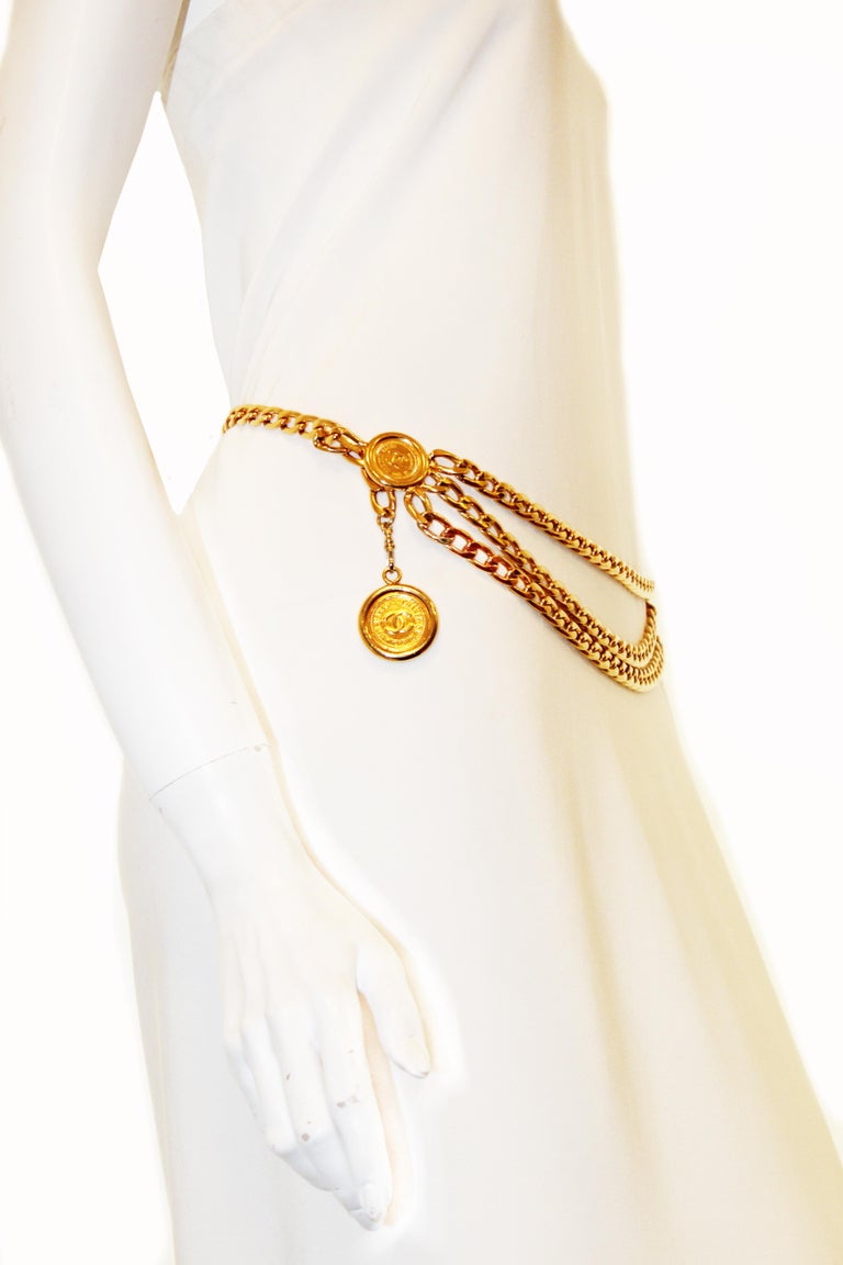 Chanel 31 Rue Cambon Three Coins Chain Link Belt From The 1980's at 1stDibs