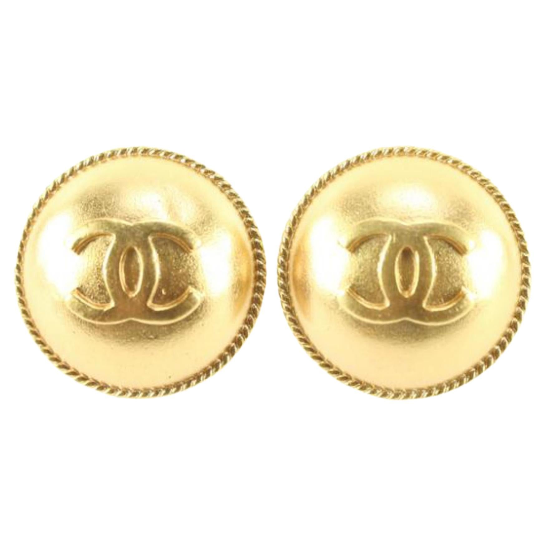 8 Large Vintage Chanel Buttons in Gold W CC Monogram in twisted rope ...