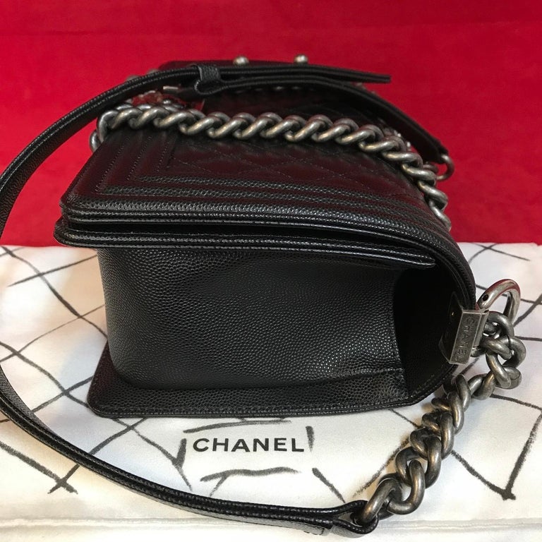 CHANEL A67086 Boy Medium shoulder bag black quilted caviar / calfskin ...