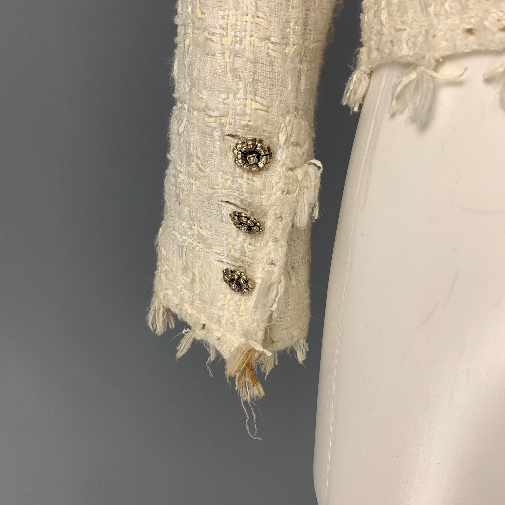 CHANEL AL639 05C Size 4 Cream Boucle Cotton Blend Jacket For Sale at ...