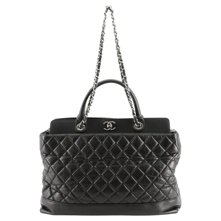 Chanel Be CC Tote Quilted Calfskin with Caviar Large For Sale at 1stDibs