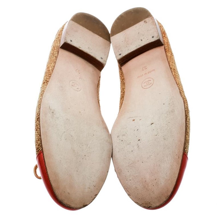 Chanel Beige Raffia With Red Patent Leather CC Cap Toe Ballet Flats ...