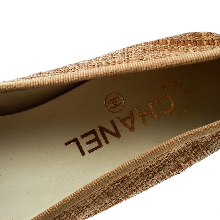 Chanel Beige Raffia With Red Patent Leather CC Cap Toe Ballet Flats ...