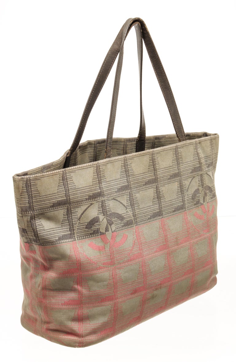 Chanel Beige Travel Line Tote Bag For Sale at 1stDibs