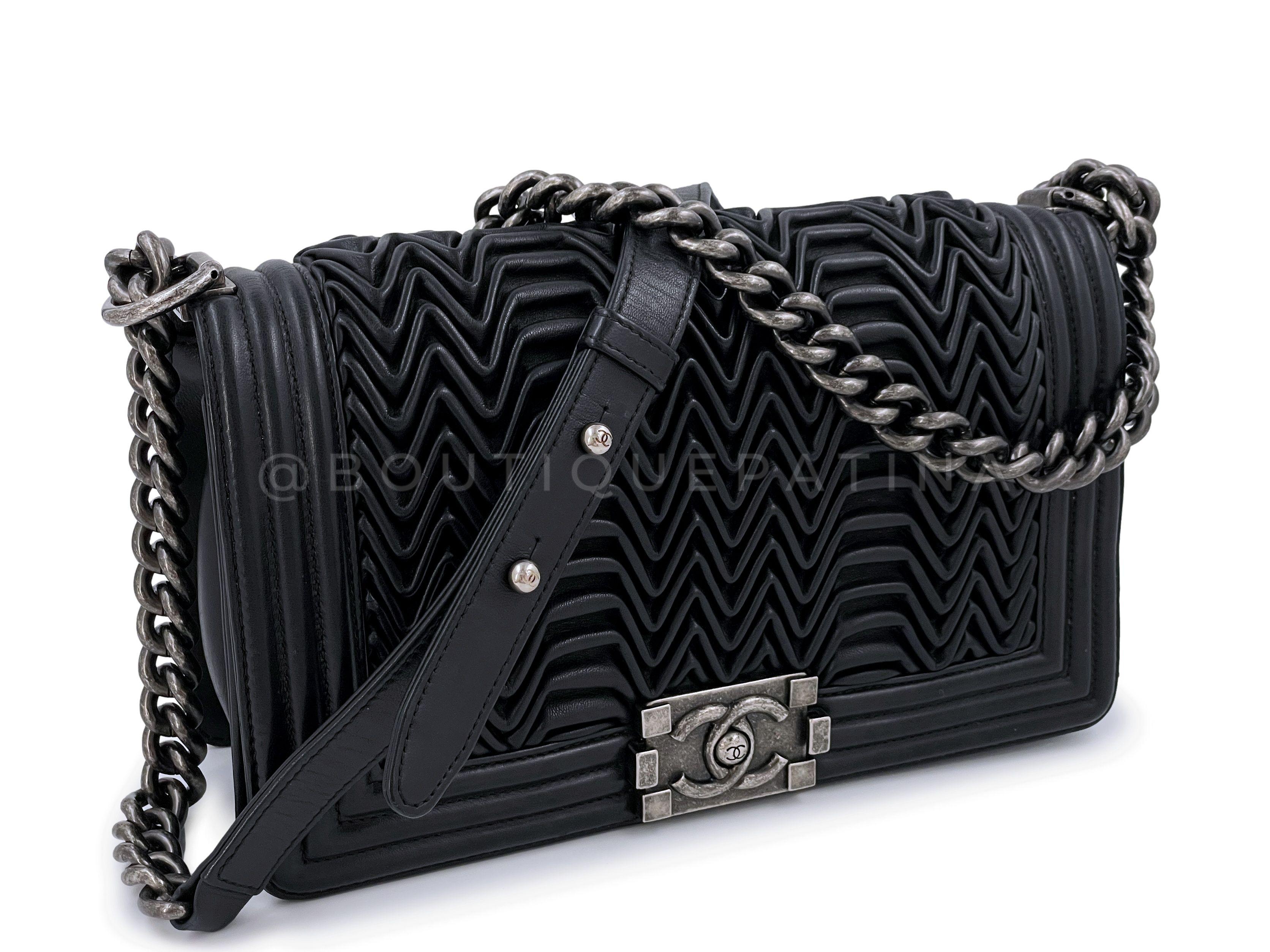 Chanel Black 3D Pleated Boy Flap Bag Medium Lambskin 64792 For Sale at ...