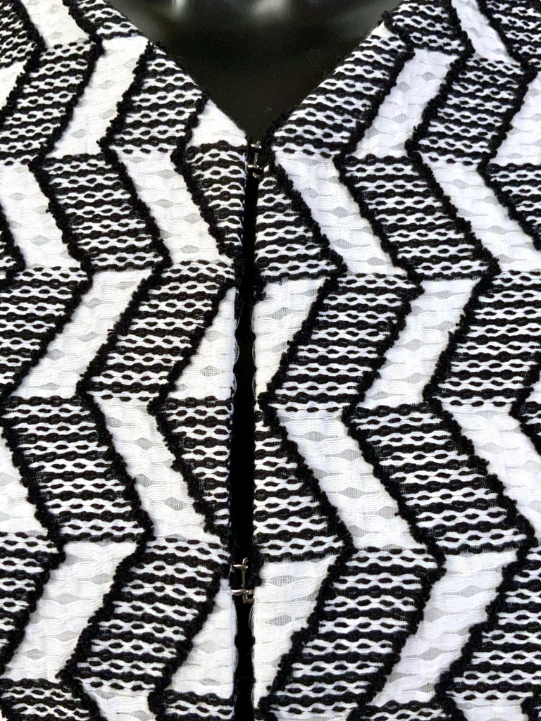 Chanel Black and White Geometric Design Tweed Jacket For Sale at 1stDibs