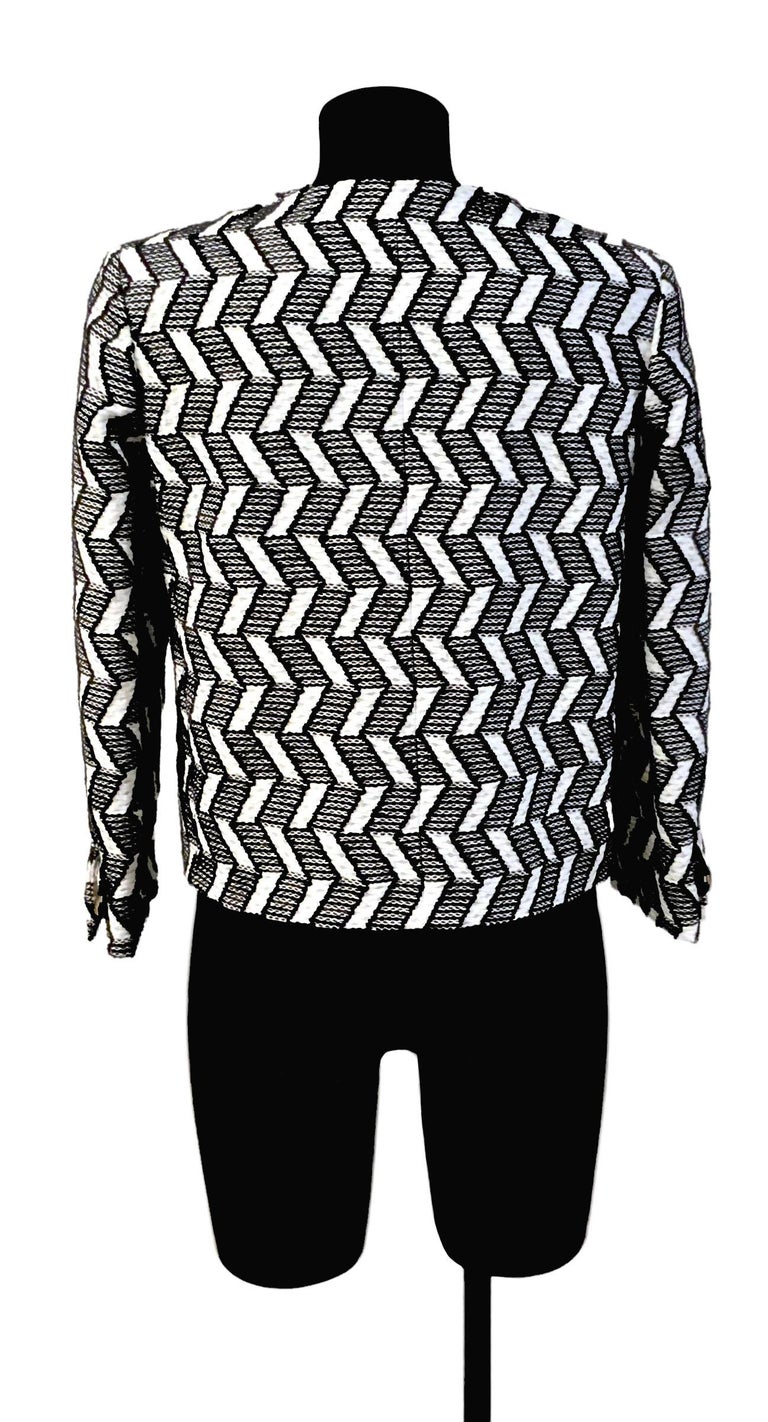 Chanel Black and White Geometric Design Tweed Jacket For Sale at 1stDibs