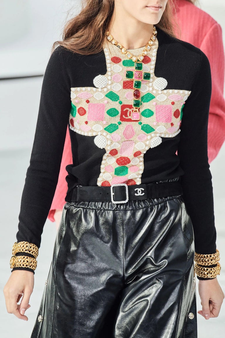 CHANEL black cashmere 2020 20K CROSS EMBROIDERED Sweater 36 XS For Sale ...