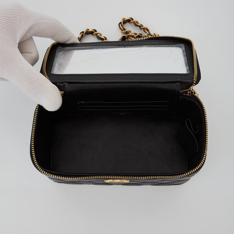 Chanel Black Caviar Quilted Pick Me Up Vanity Case Bag (2022) For Sale ...