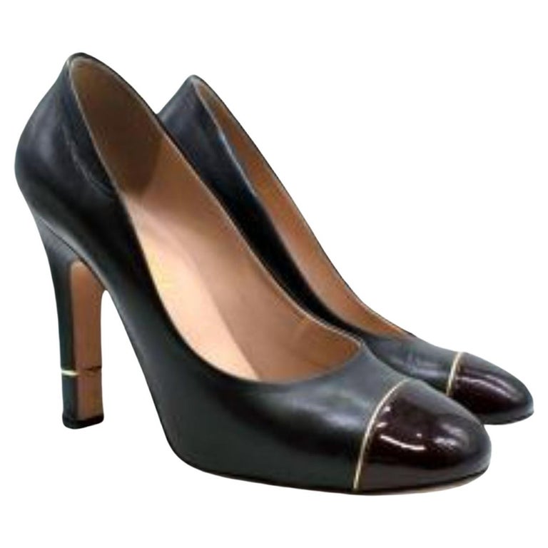 Chanel Black Contrast Cap-toe Pumps For Sale at 1stDibs
