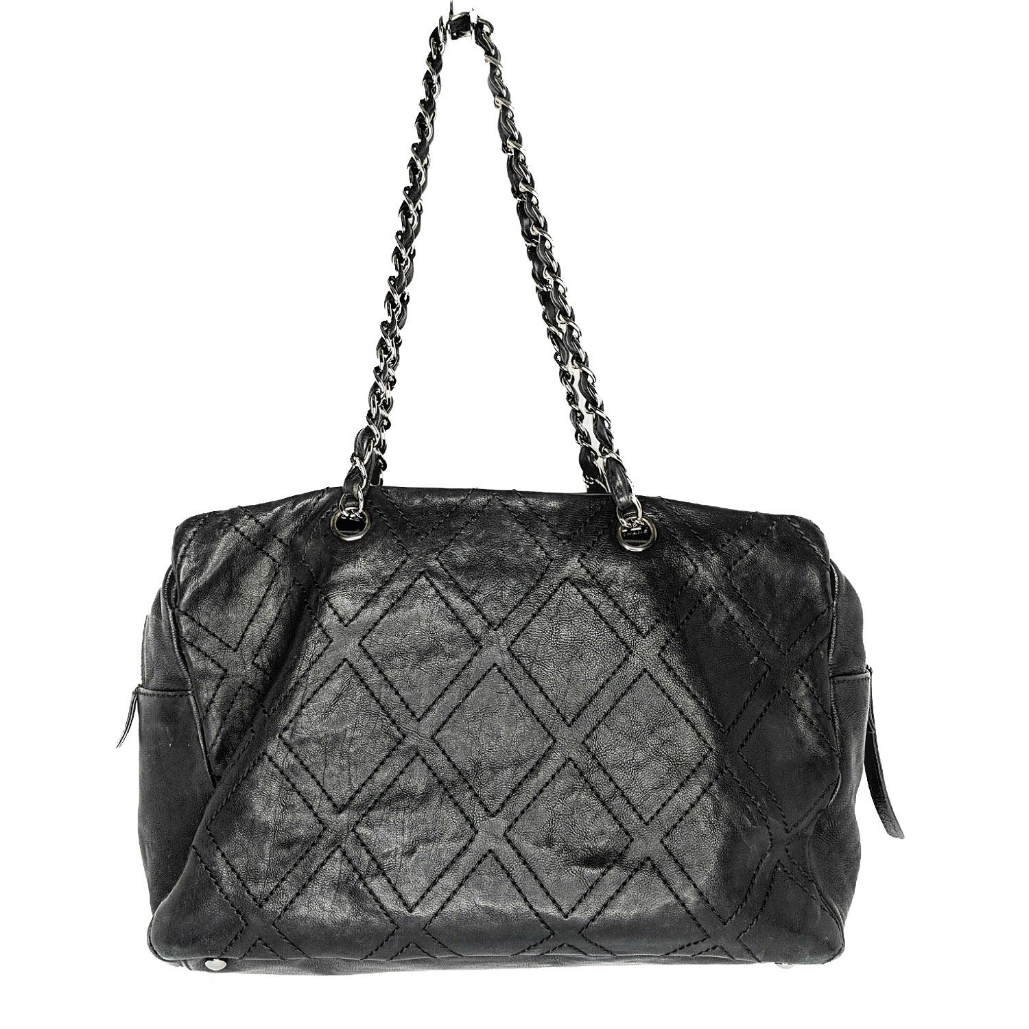 Chanel Black Diamond Stitch Large Shopper Tote at 1stDibs | chanel ...