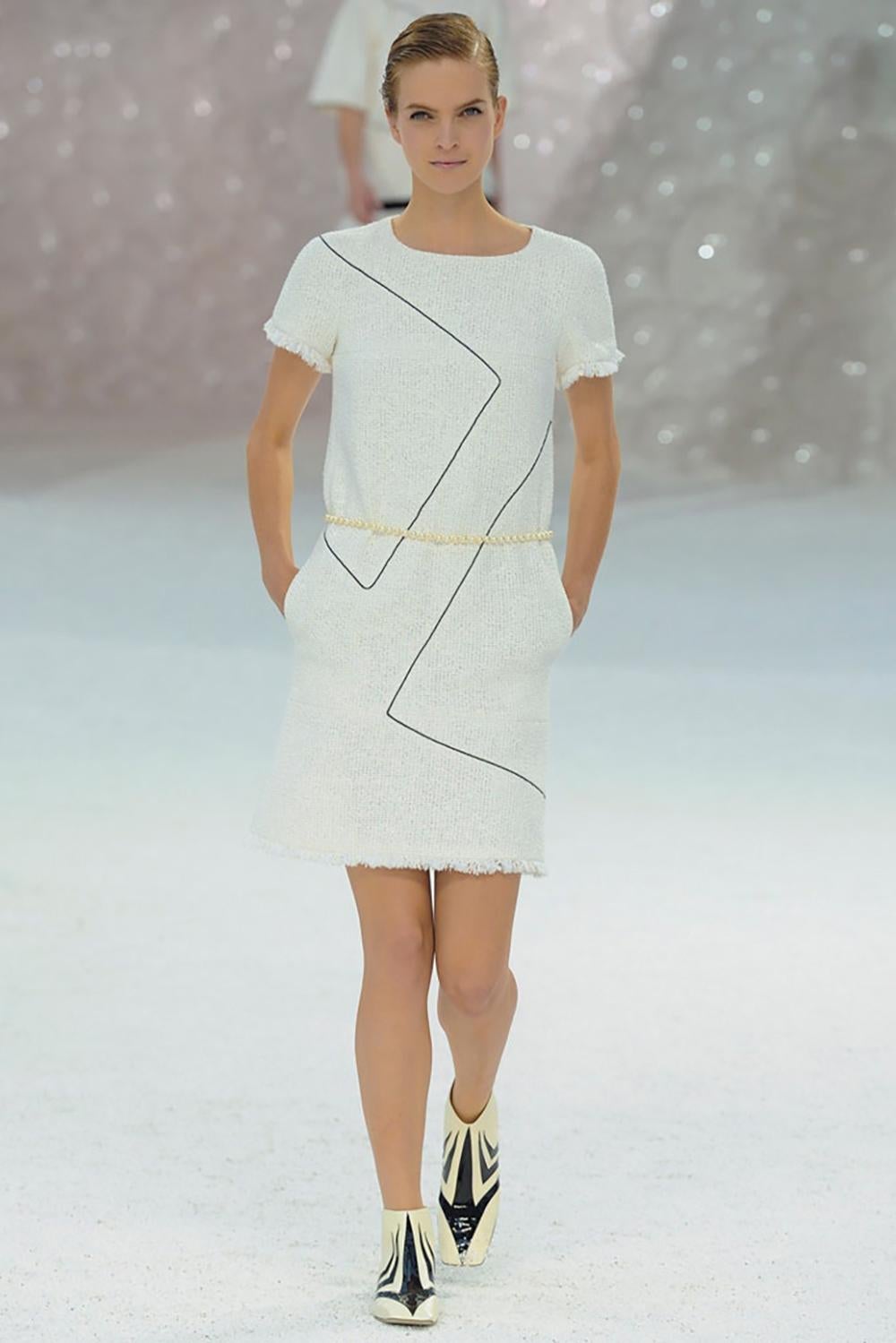 Chanel Black Geometric Tweed Dress For Sale at 1stDibs