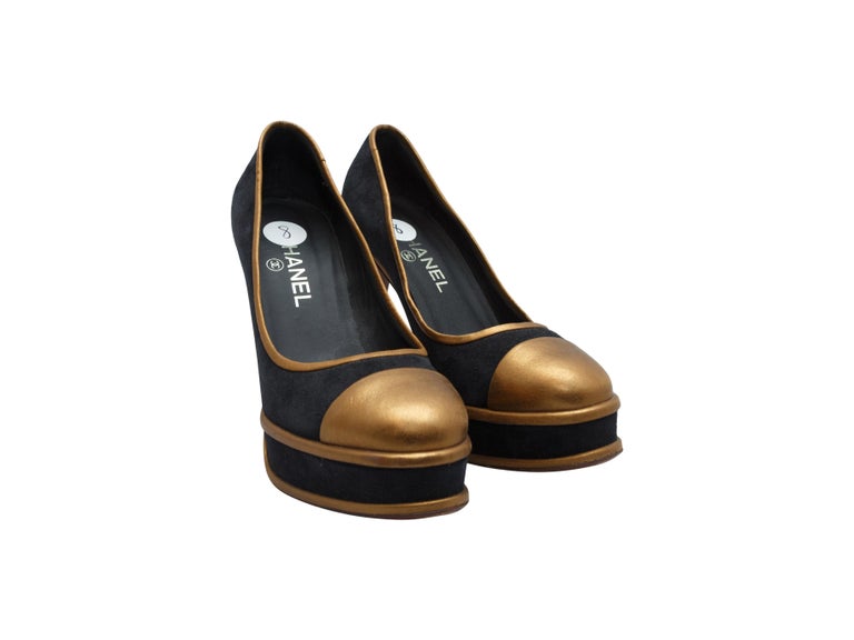 Chanel Black and Gold Suede Cap-Toe Pumps For Sale at 1stDibs