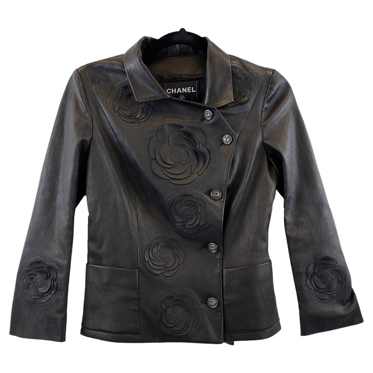 Chanel - Black Jacket Pre-Fall 2010 Paris-Shanghai Runway Métiers d'Art ...