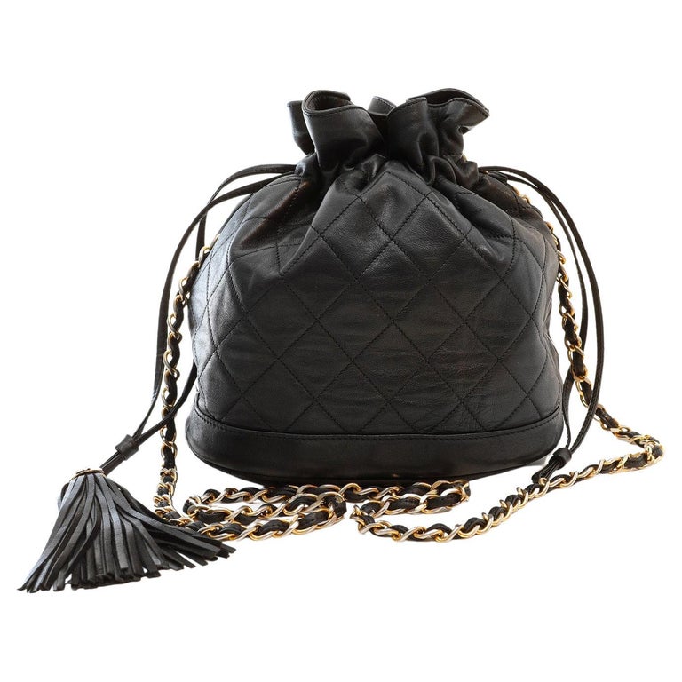Chanel Black Lambskin Drawstring Crossbody Bag For Sale at 1stDibs