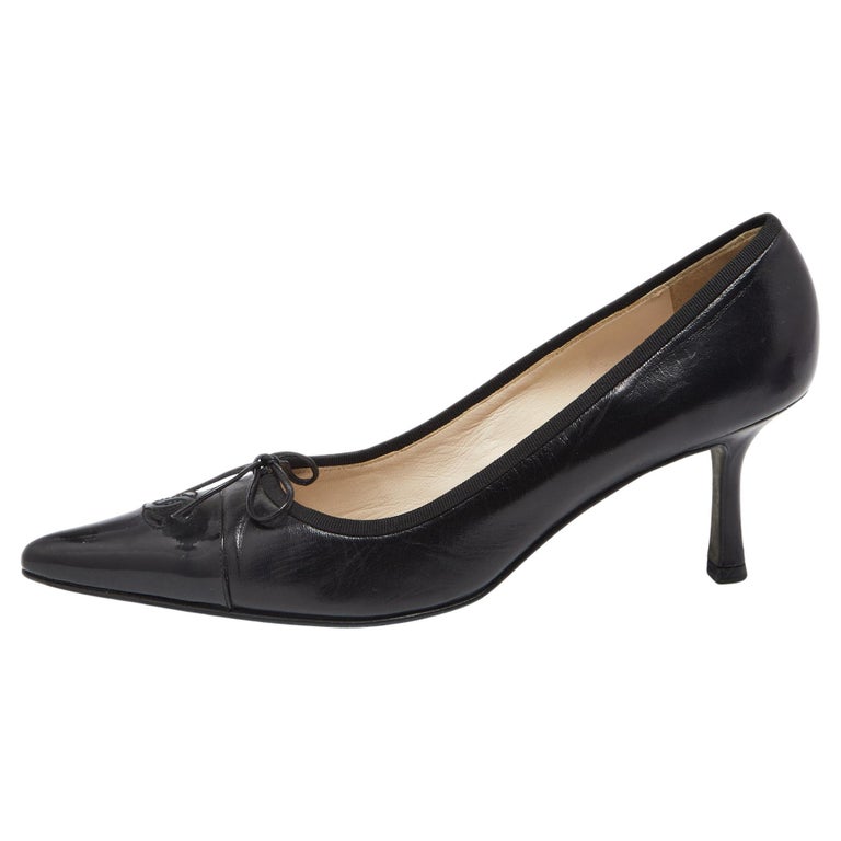 Chanel Black Leather And Patent Leather Bow CC Cap Toe Pumps Size 41 ...