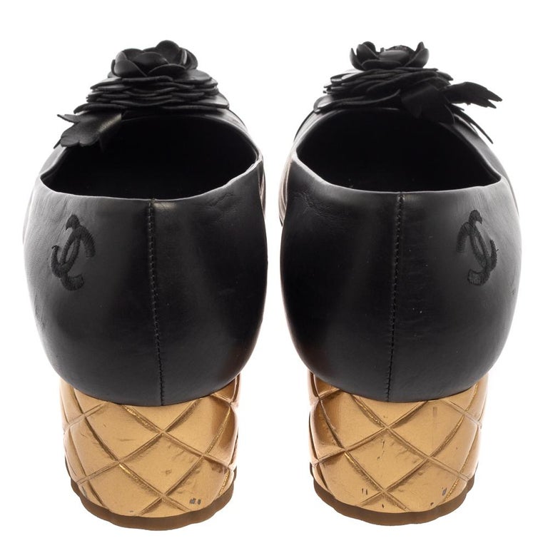 Chanel Black Leather Camellia Ballet Pumps Size 40.5 For Sale at 1stDibs