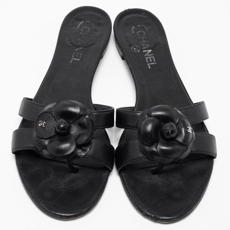 Chanel Black Leather Camellia Flat Slides Size 41 at 1stDibs