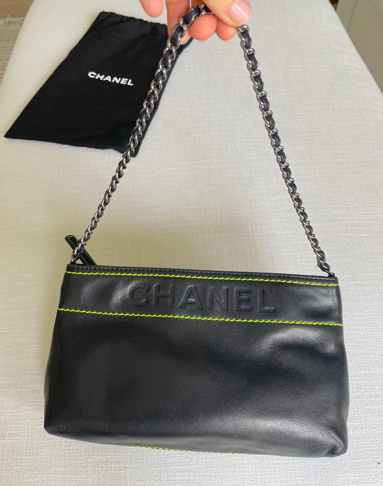 Chanel Black Leather Chain Handle Y2K Handbag For Sale at 1stDibs