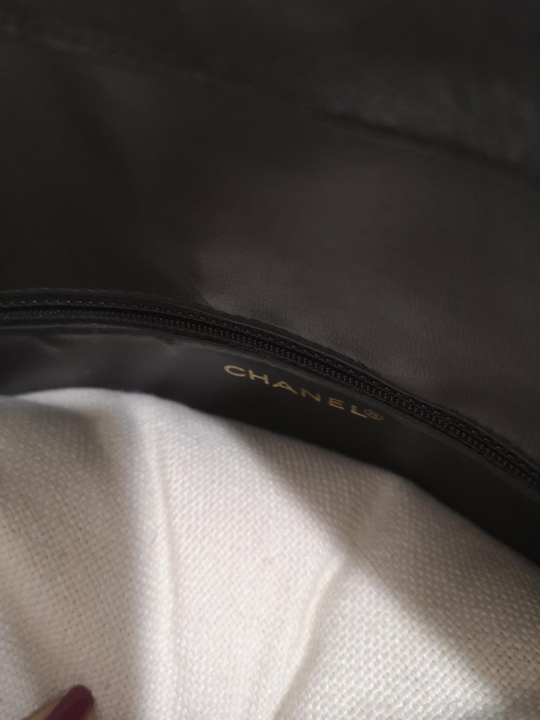 Chanel black leather gold hardware CC logo shoulder bag For Sale at 1stDibs