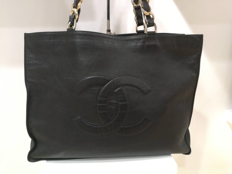 Chanel Black Leather Shopper Bag For Sale at 1stDibs