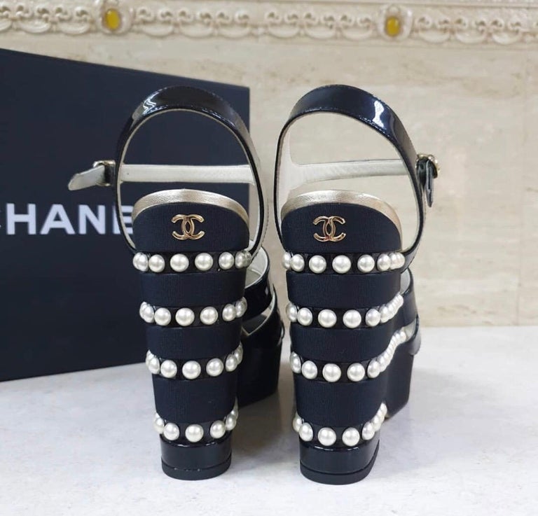 Chanel Black Patent Leather Pearl Wedge Sandals For Sale at 1stDibs ...