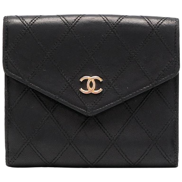 Chanel Black Quilted Lamb Wallet For Sale at 1stDibs