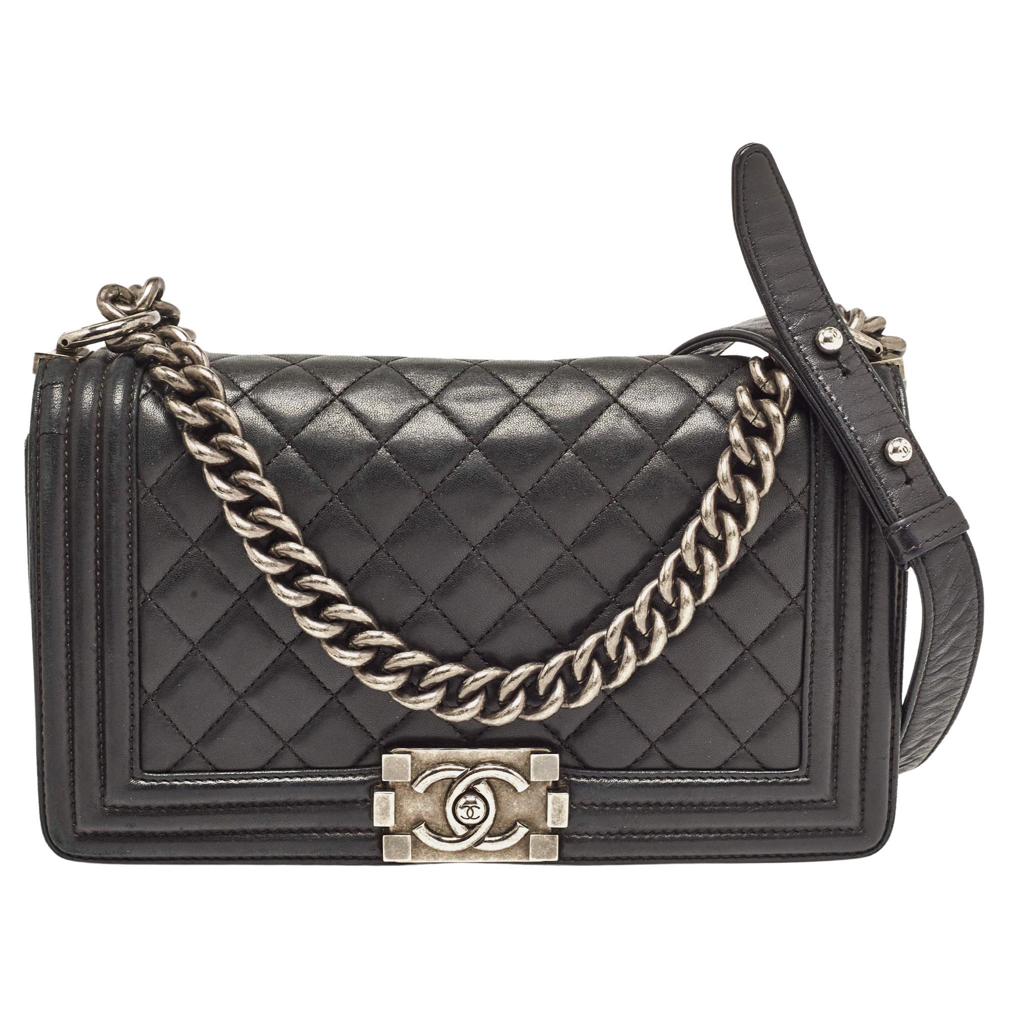 Chanel Black Quilted Leather Medium Boy Flap Bag For Sale at 1stDibs