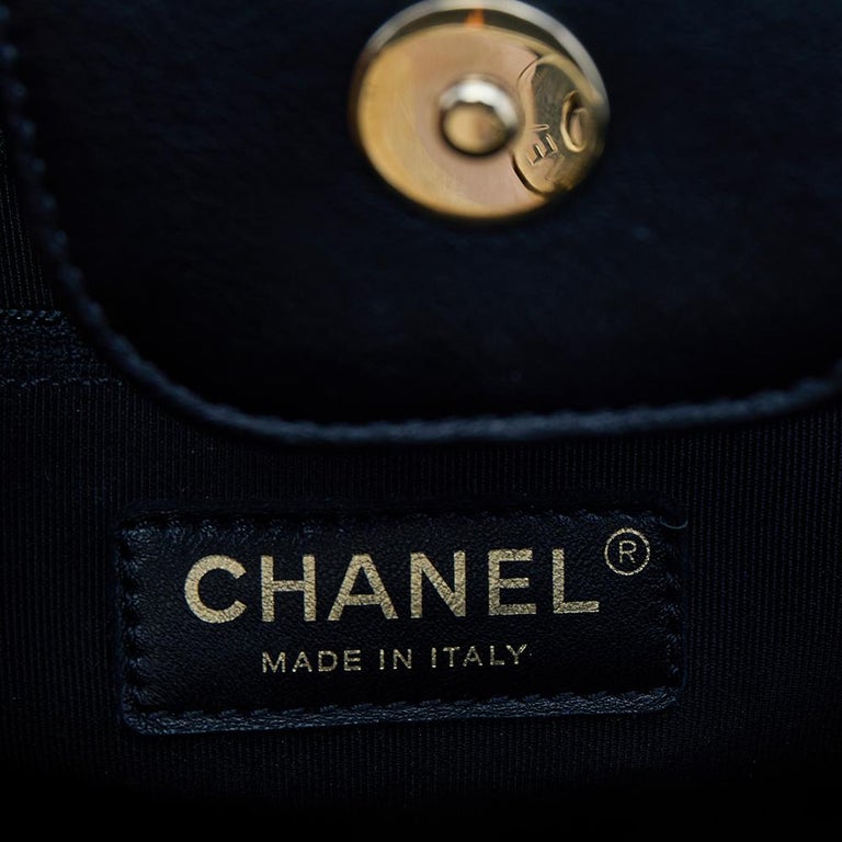Chanel Black Quilted Leather Small Label Click Tote at 1stDibs