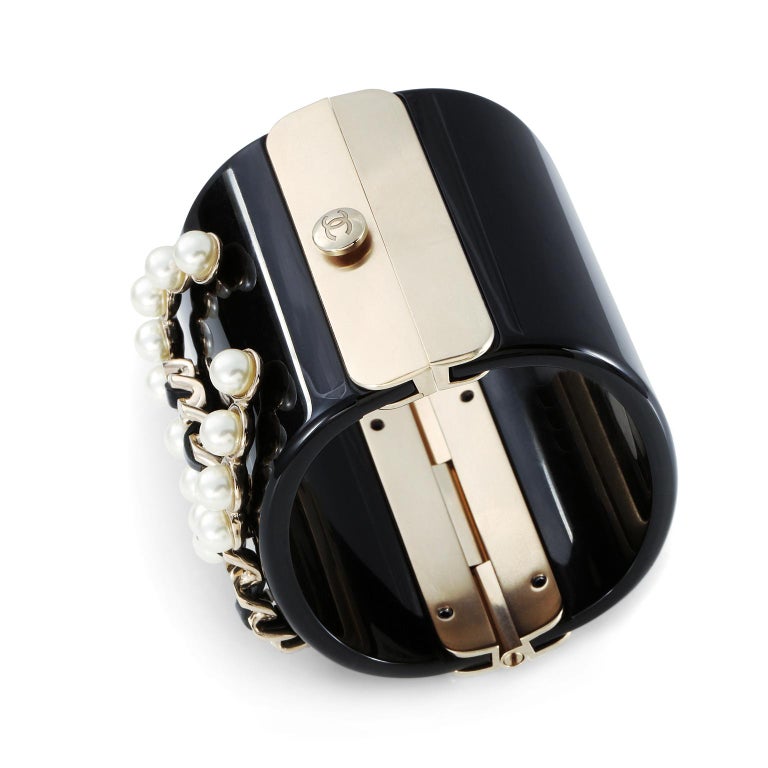 Chanel Black Resin and Pearl CC Cuff For Sale at 1stDibs