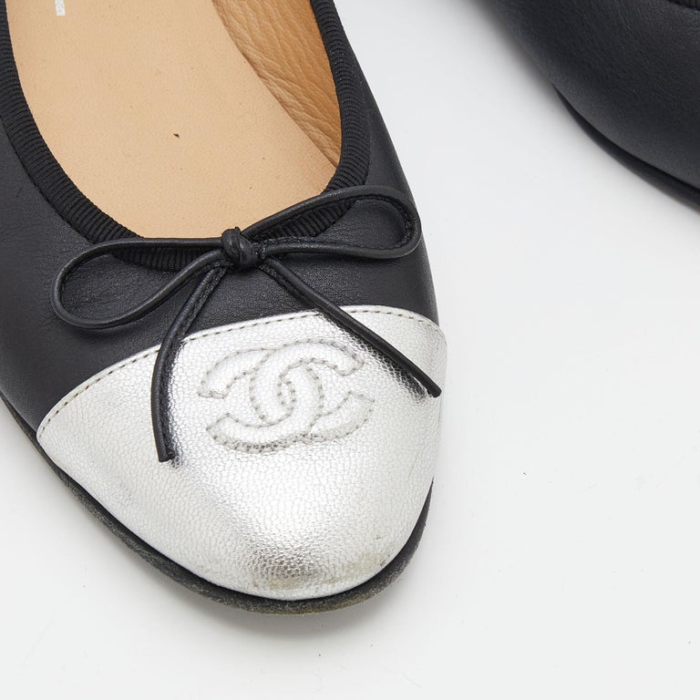 Chanel Black/Silver Leather CC Cap Toe Ballet Flats Size 36 For Sale at ...