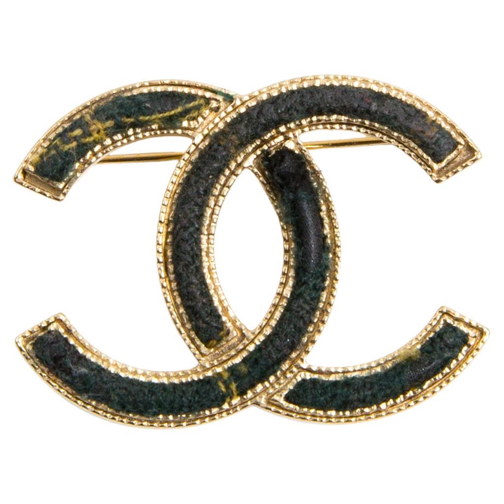 Chanel Brooches - 377 For Sale at 1stDibs | chanel brooch dupe, cc ...