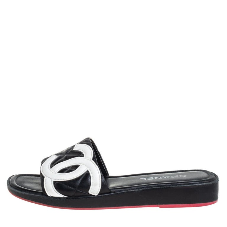 Chanel Black/White Leather CC Cambon Flat Slides Size 41.5 at 1stDibs
