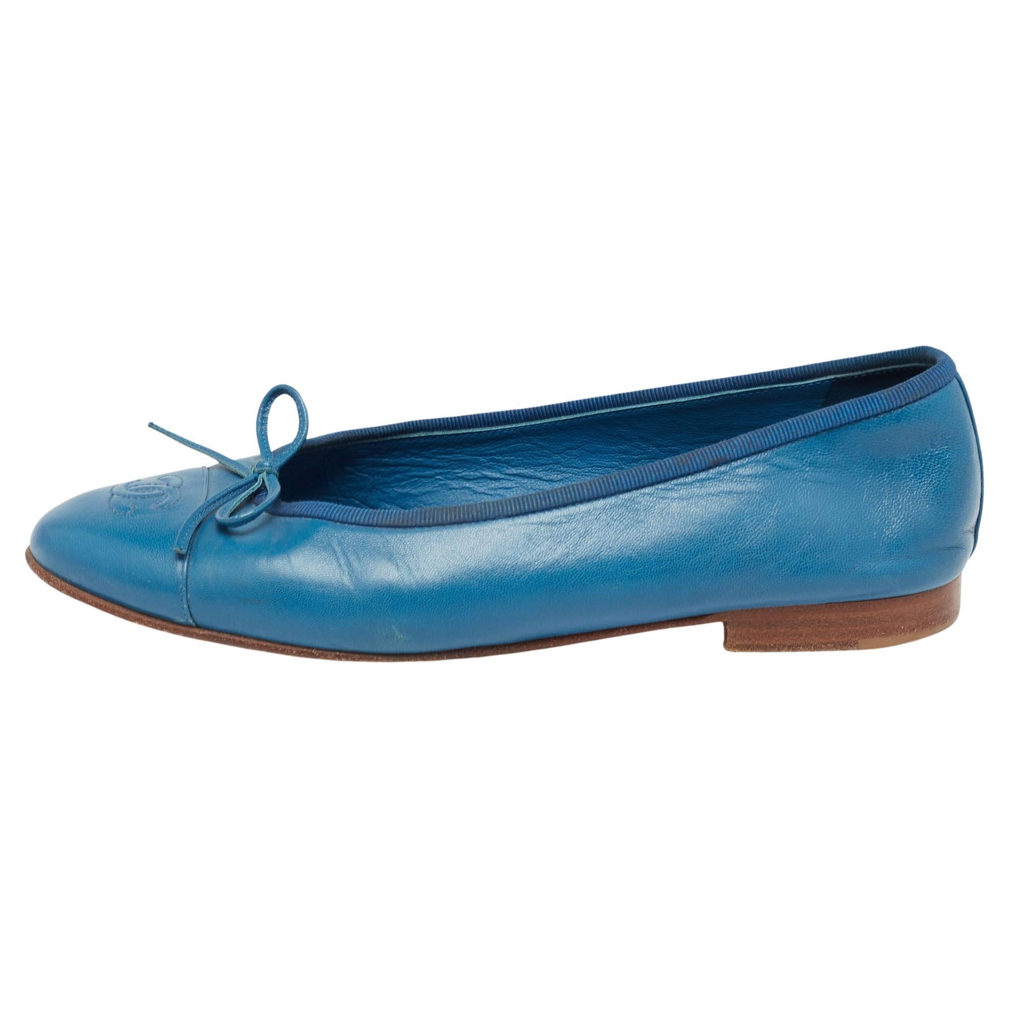 Chanel Blue Leather Bow CC Cap Toe Ballet Flats Size 38.5 For Sale at ...