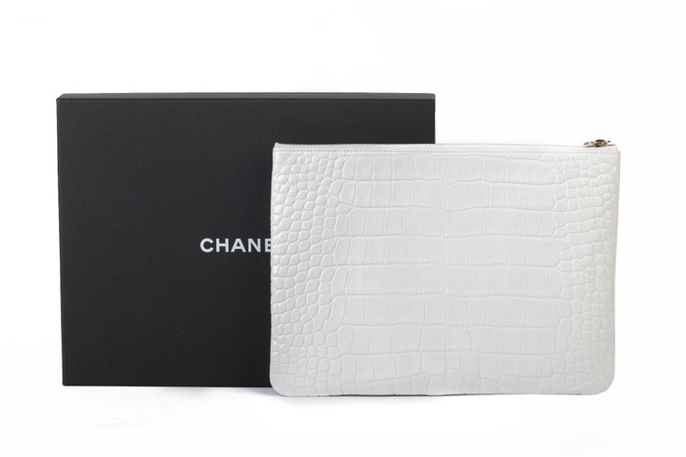 Chanel BNIB White Croc Print Clutch For Sale at 1stDibs