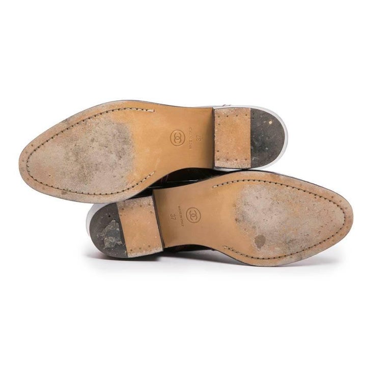 CHANEL Boots in Burgundy Patent Leather Size 37FR at 1stDibs