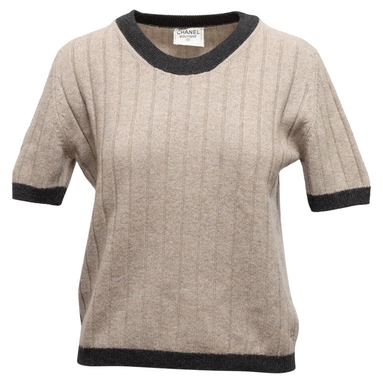 Chanel Boutique Beige and Charcoal Rib Knit Top For Sale at 1stDibs