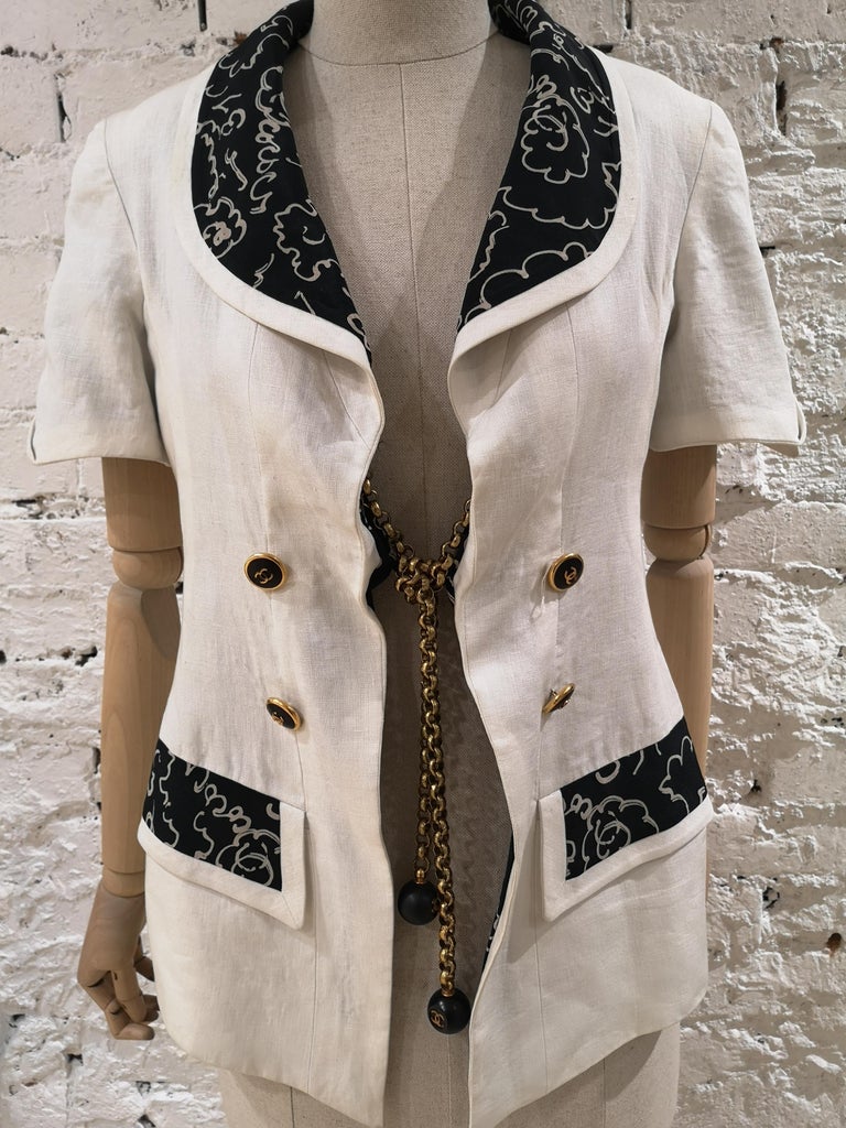 Chanel Boutique white and black linen gold chain jacket For Sale at 1stDibs