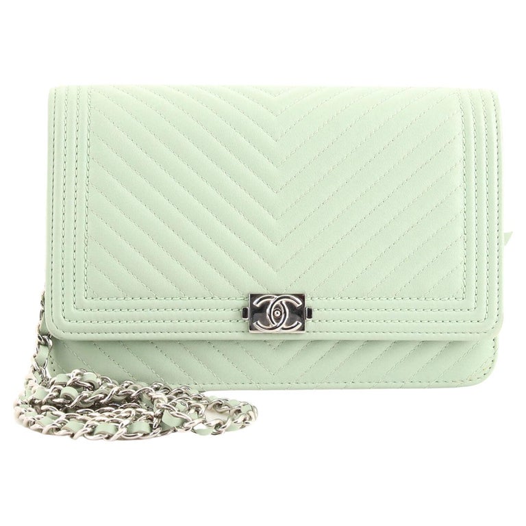 Chanel Boy Wallet on Chain Chevron Calfskin For Sale at 1stDibs
