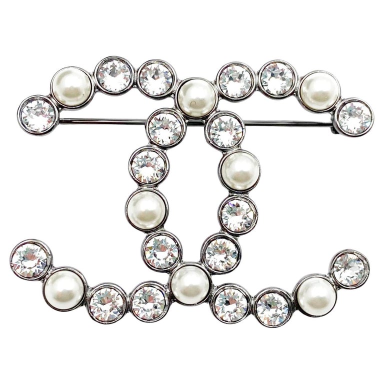 Chanel Brand New Grey CC Pearl Crystal Brooch For Sale at 1stDibs