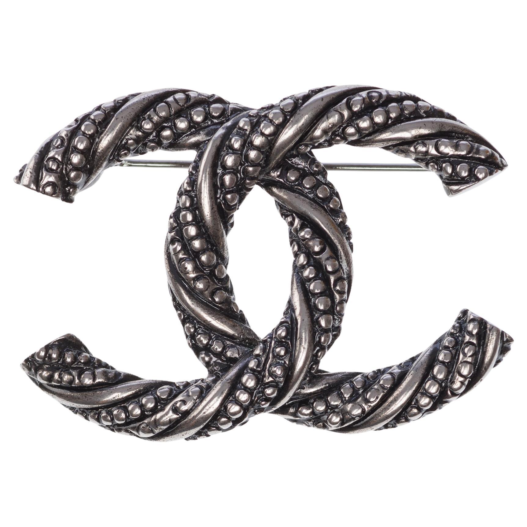 Chanel Brooches - 444 For Sale at 1stDibs | chanel brooch dupe, fake ...