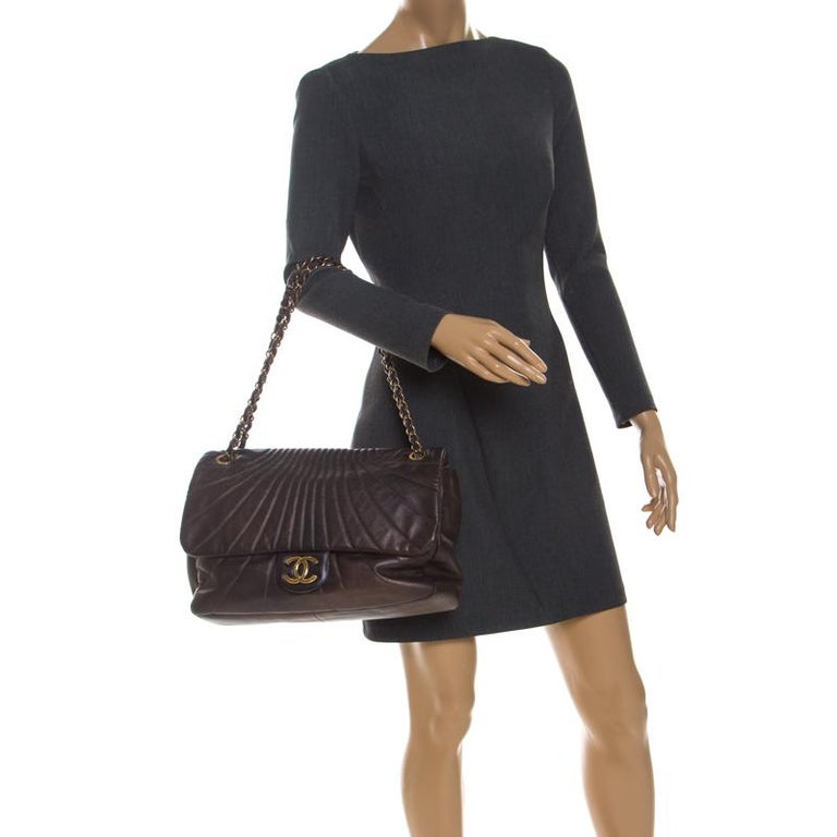 Chanel Brown Wave Quilted Leather Maxi Flap Bag For Sale at 1stDibs