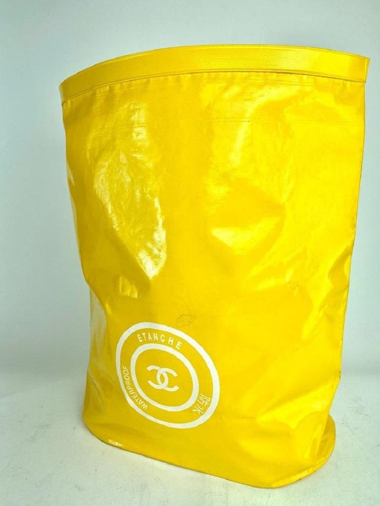Chanel Bucket Hobo XL Waterproof 19cca69 Yellow Pvc Weekend/Travel Bag ...