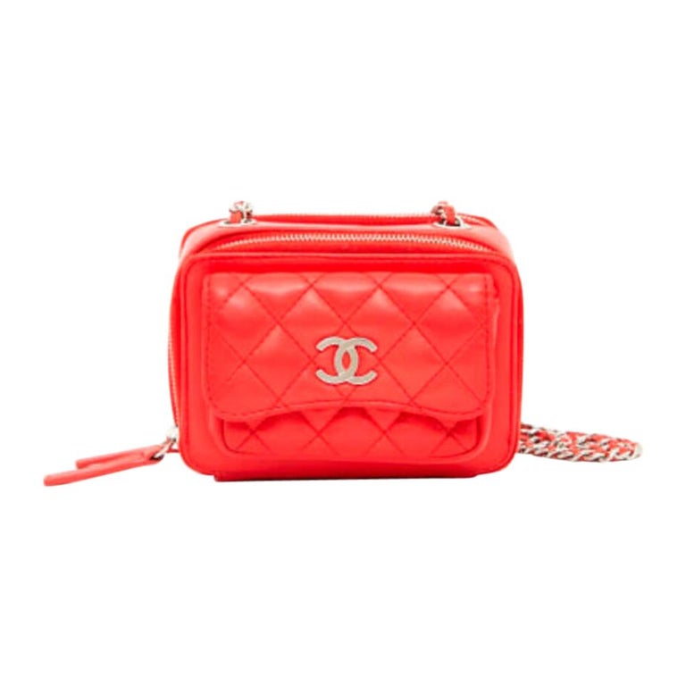 Chanel, Camera in red leather at 1stDibs